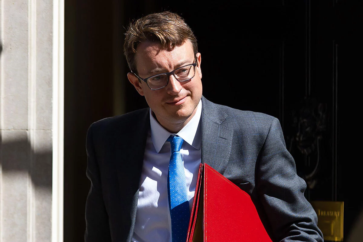 Menteri kabinet UK, Clarke menyokong Johnson menjadi PM